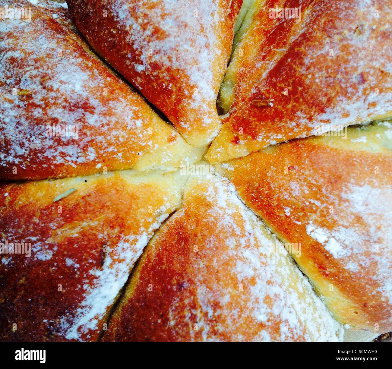 Cornish cruncher round loaf of bread Stock Photo - Alamy