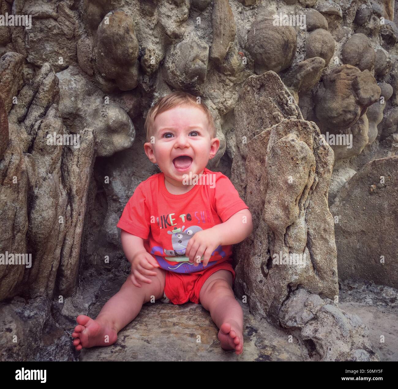 Smiling baby hi-res stock photography and images - Alamy