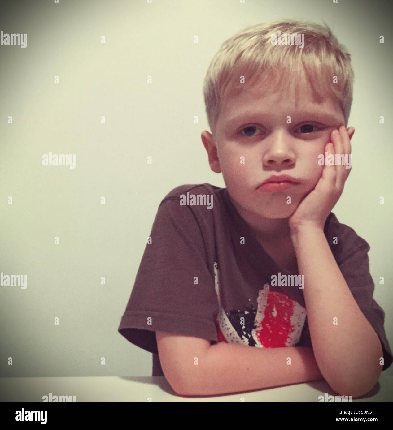 Bored kid hi-res stock photography and images - Alamy