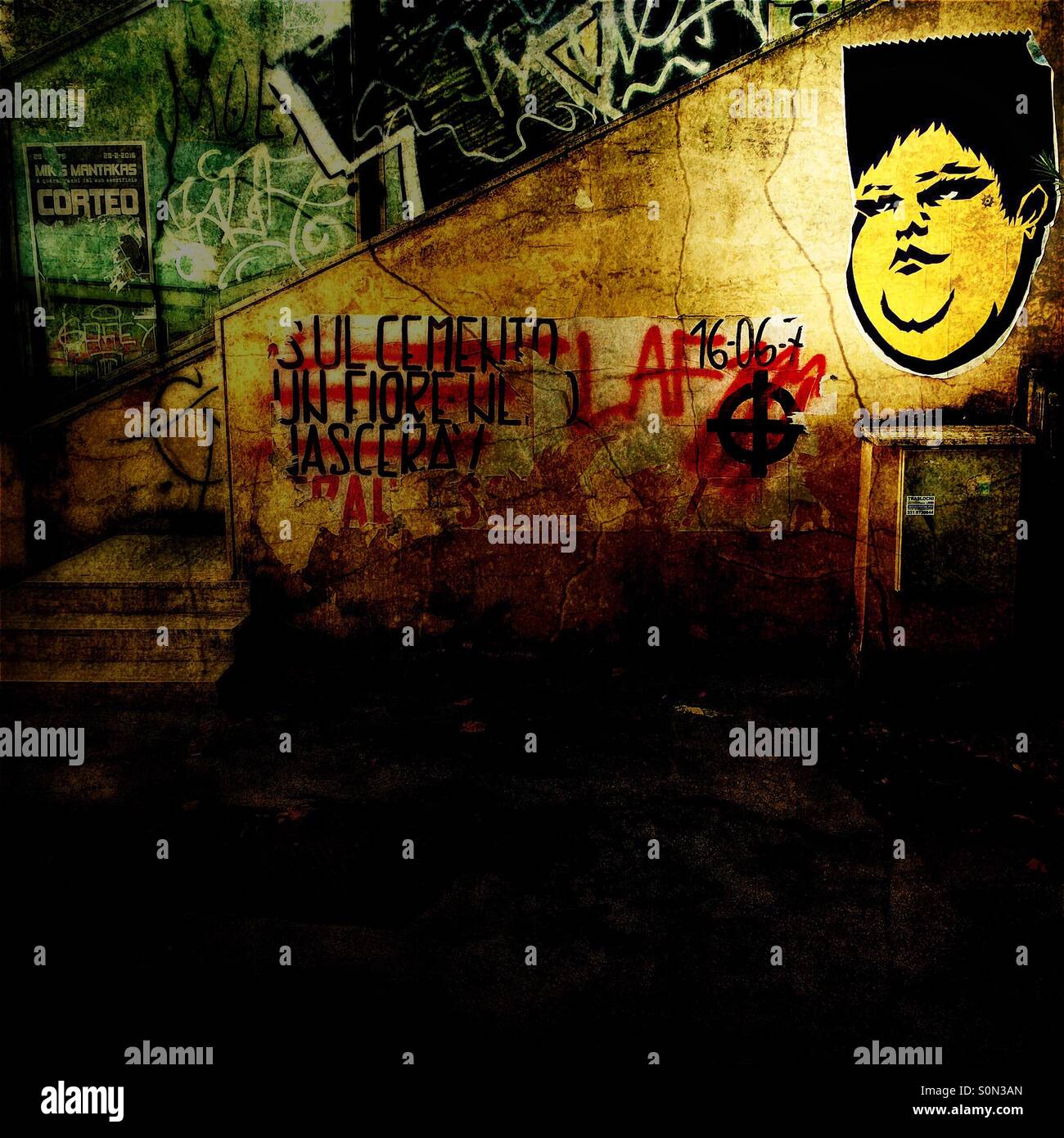 Yellow fat boy Stock Photo - Alamy