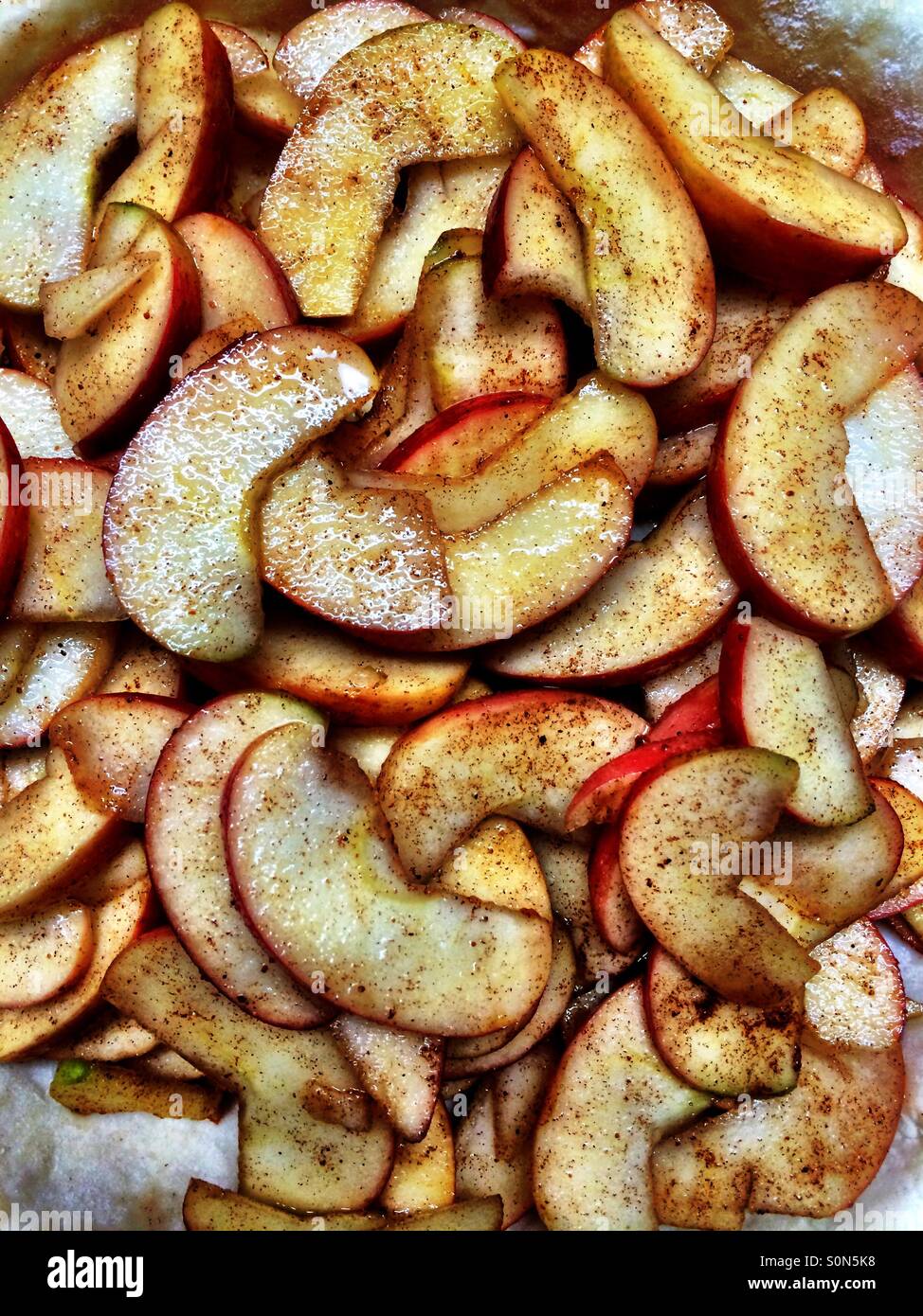 Apple pie filling hi-res stock photography and images - Alamy