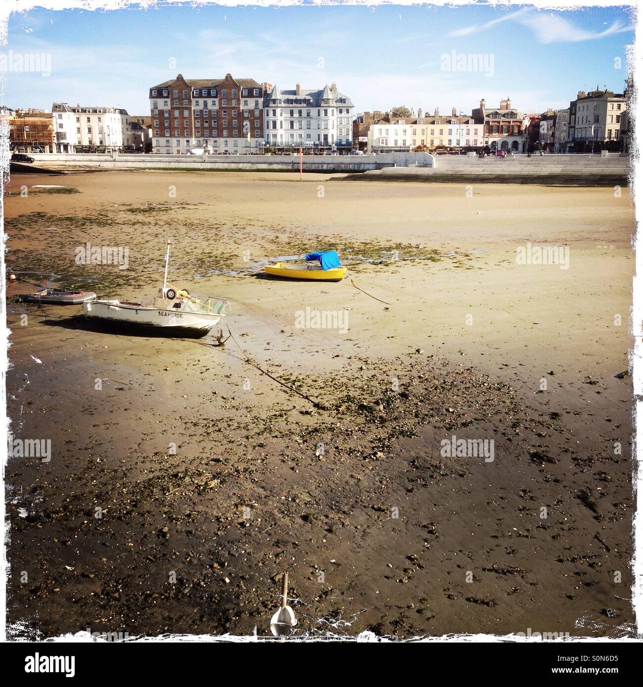 Coast margate harbour hi-res stock photography and images - Alamy
