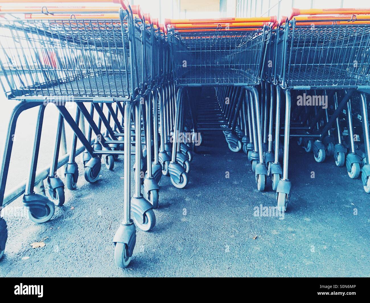 Lines Of Trolleys High Resolution Stock Photography and Images - Alamy