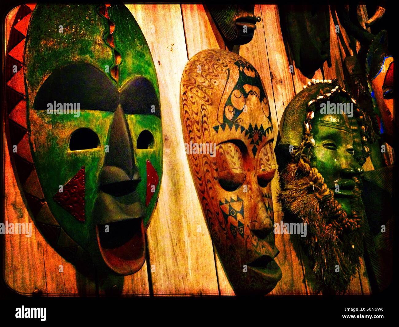 African masks hi-res stock photography and images - Alamy