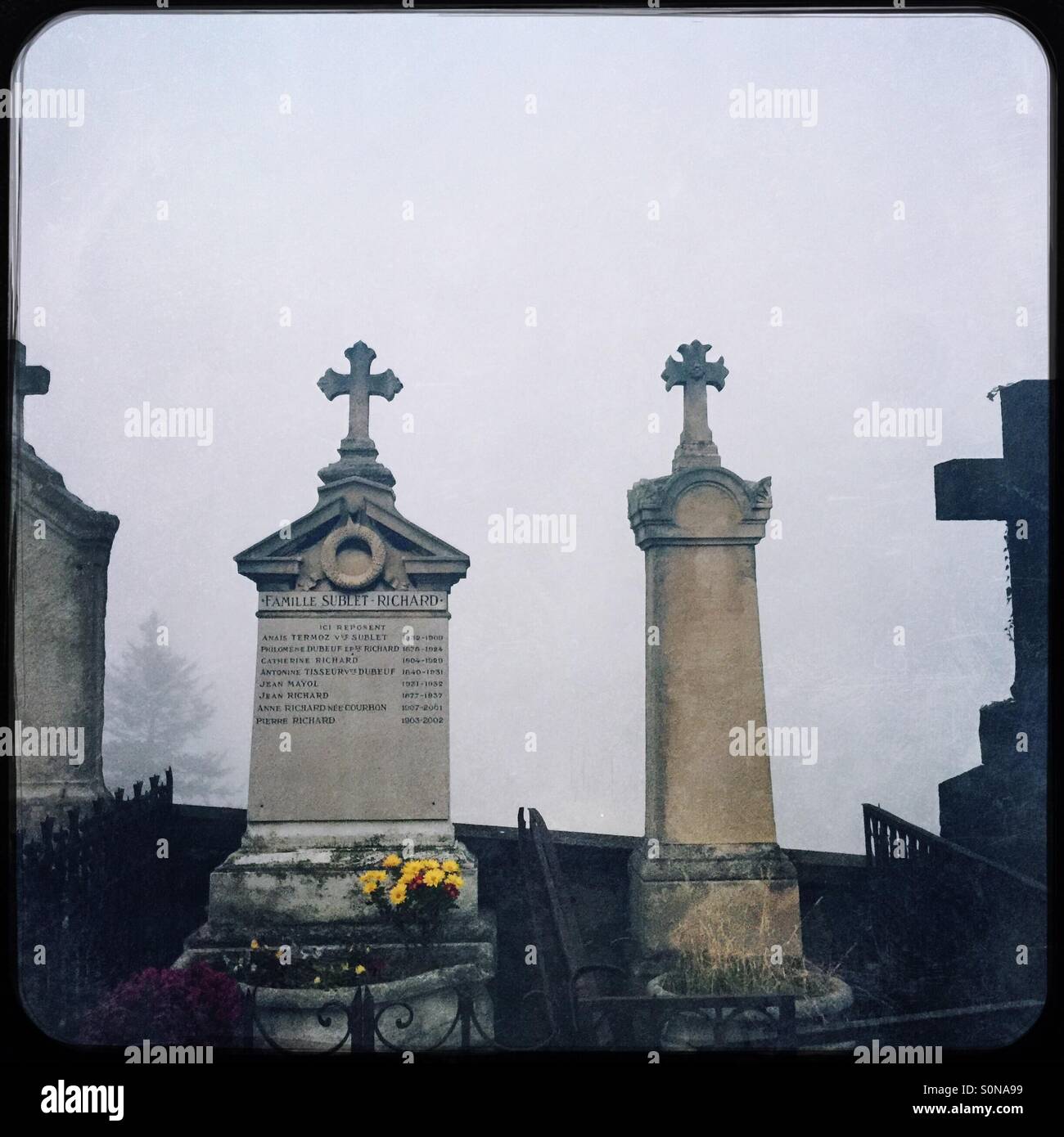 Midnight graves hi-res stock photography and images - Alamy