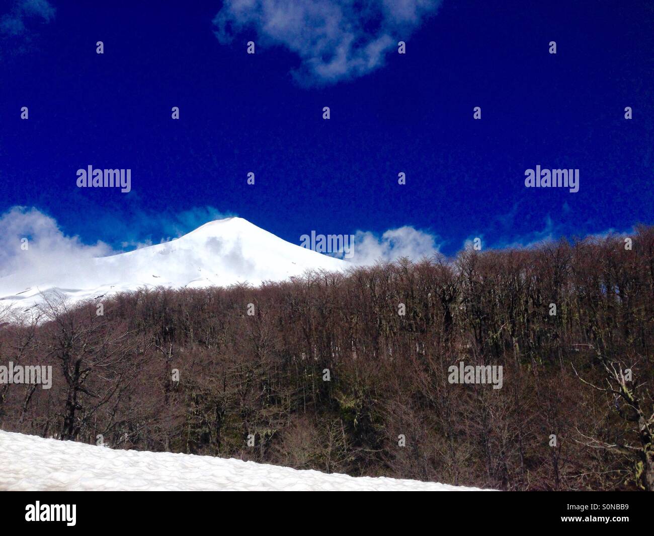 Villarrica volcano hi-res stock photography and images - Alamy