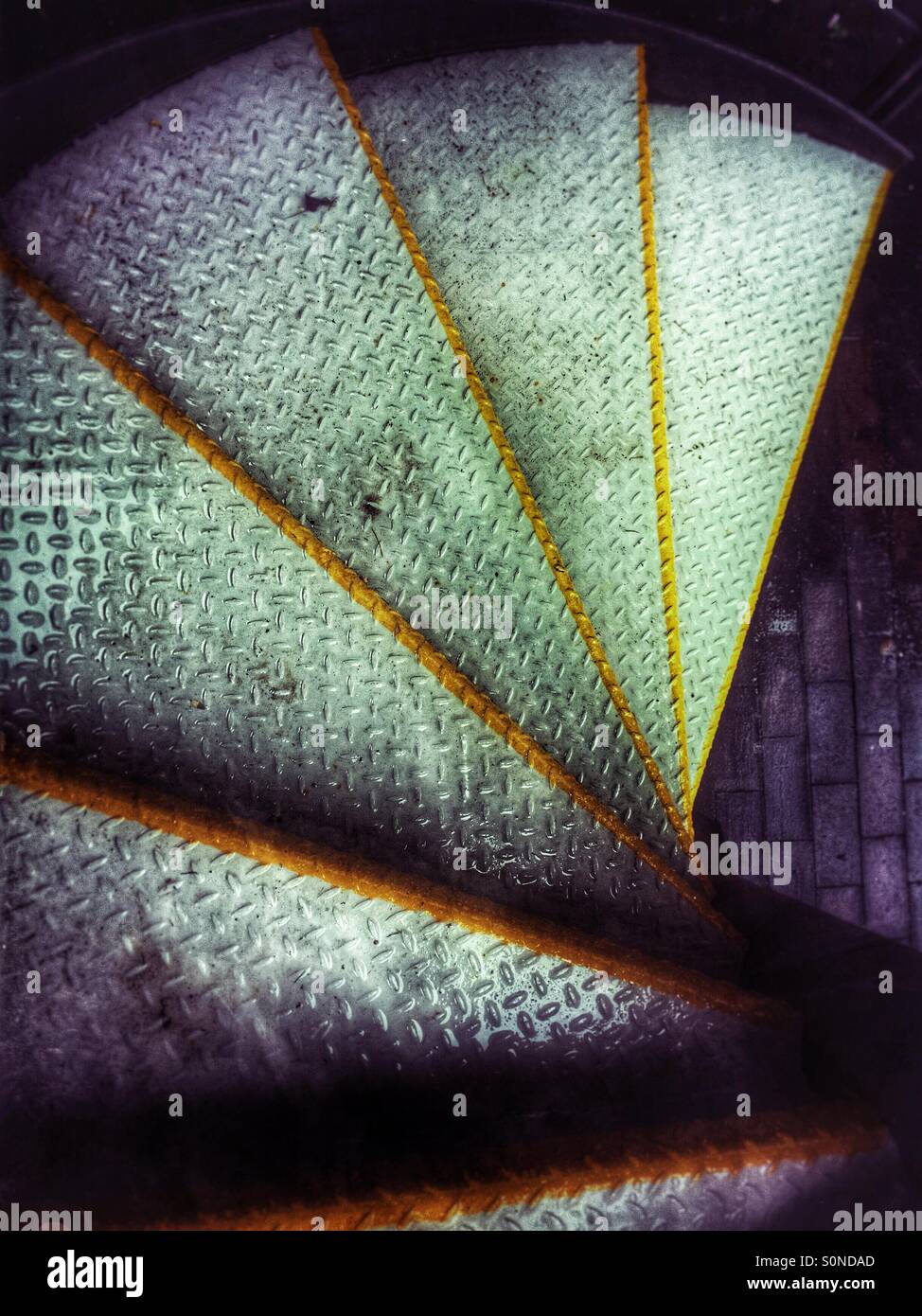 Metal circular staircase Stock Photo - Alamy