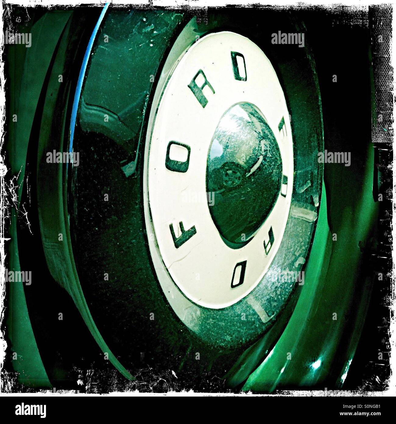 Hub cap hi-res stock photography and images - Alamy