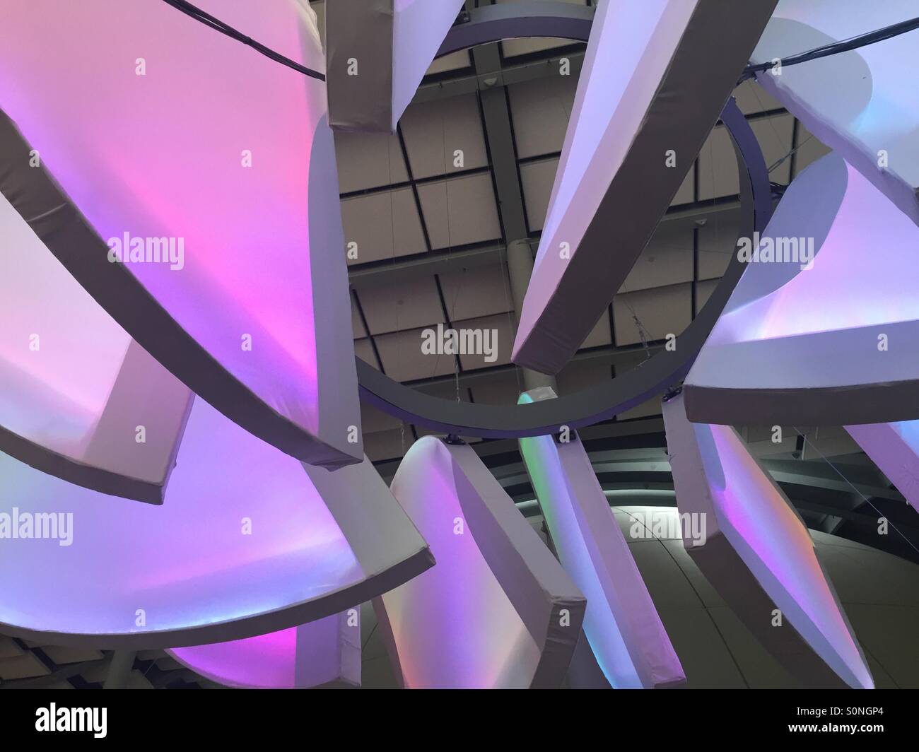 Color symmetry hi-res stock photography and images - Alamy