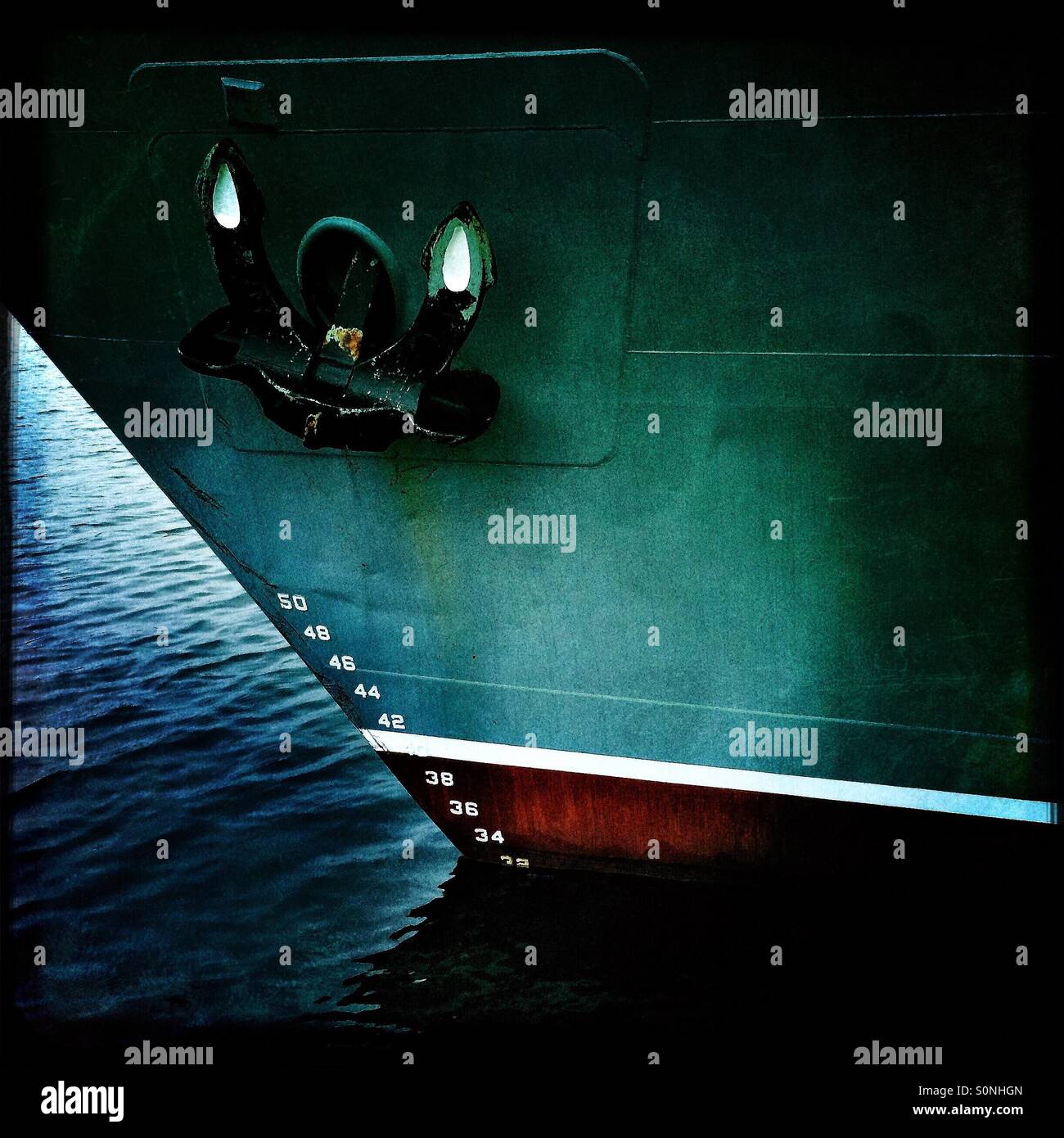Ship waterline hi-res stock photography and images - Alamy