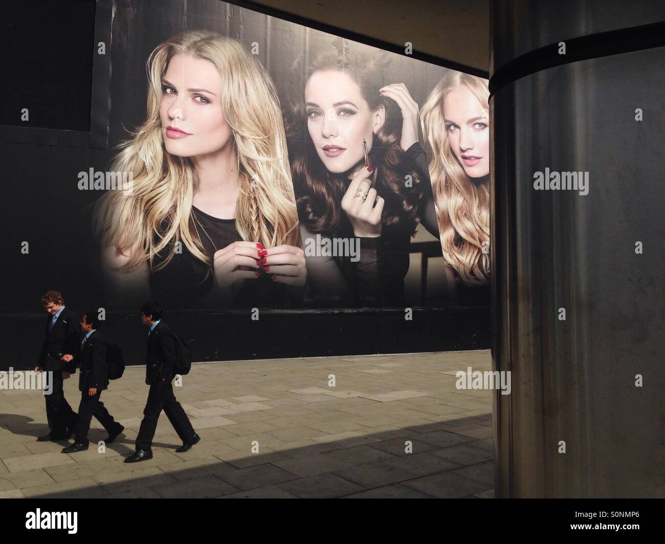 Shampoo advertisement hi-res stock photography and images - Alamy