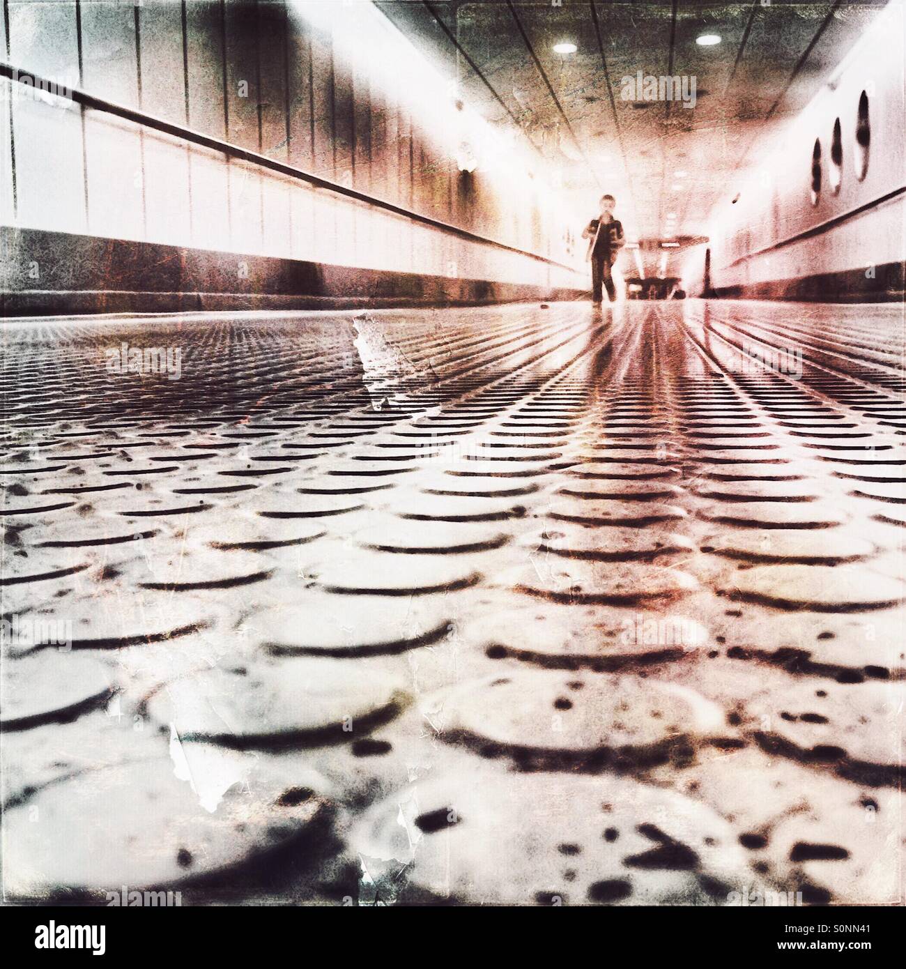 Heathrow walkway hi-res stock photography and images - Alamy