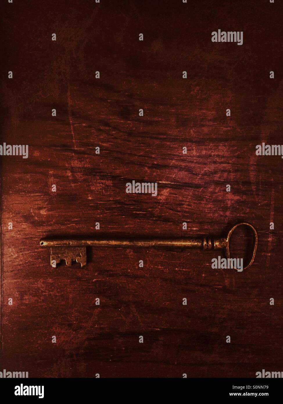 Old ancient key hi-res stock photography and images - Alamy