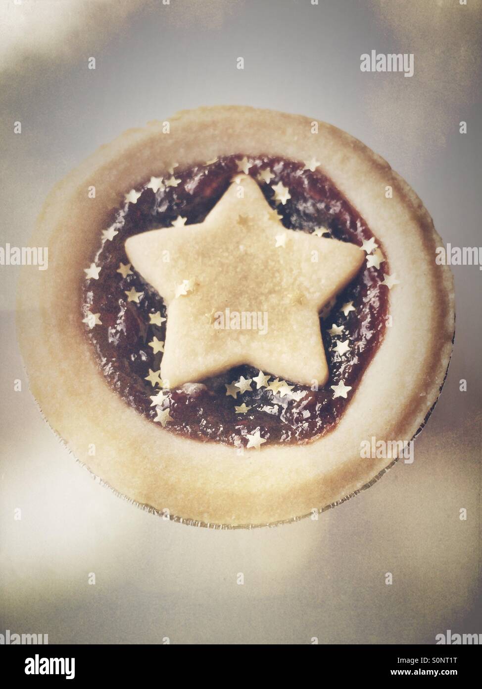 Mince pie with a star design on top Stock Photo - Alamy