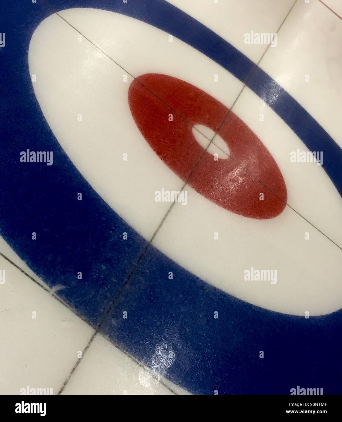 Ice curling sheet hi-res stock photography and images - Alamy