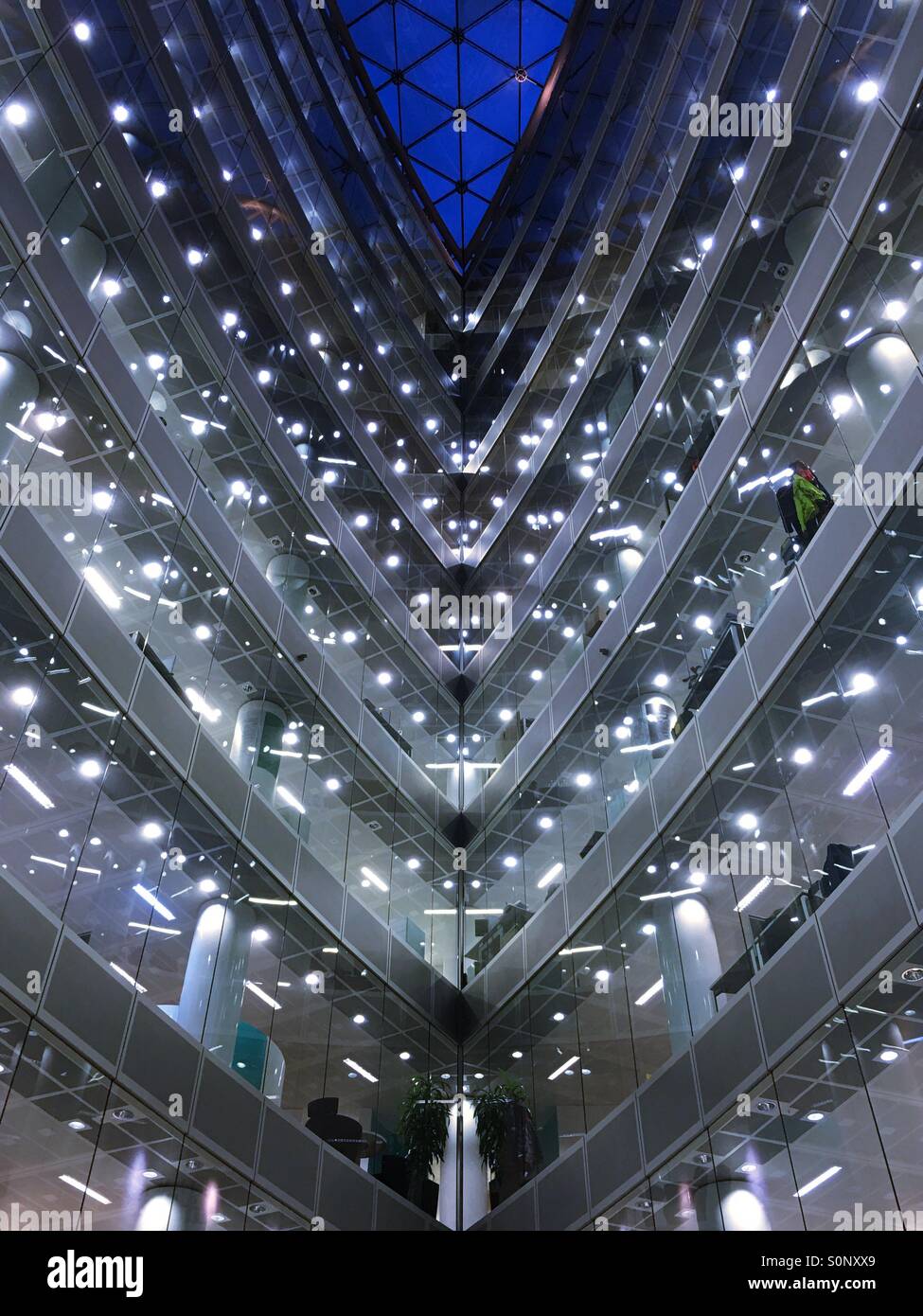 Office Atrium Stock Photos & Office Atrium Stock Images - Alamy