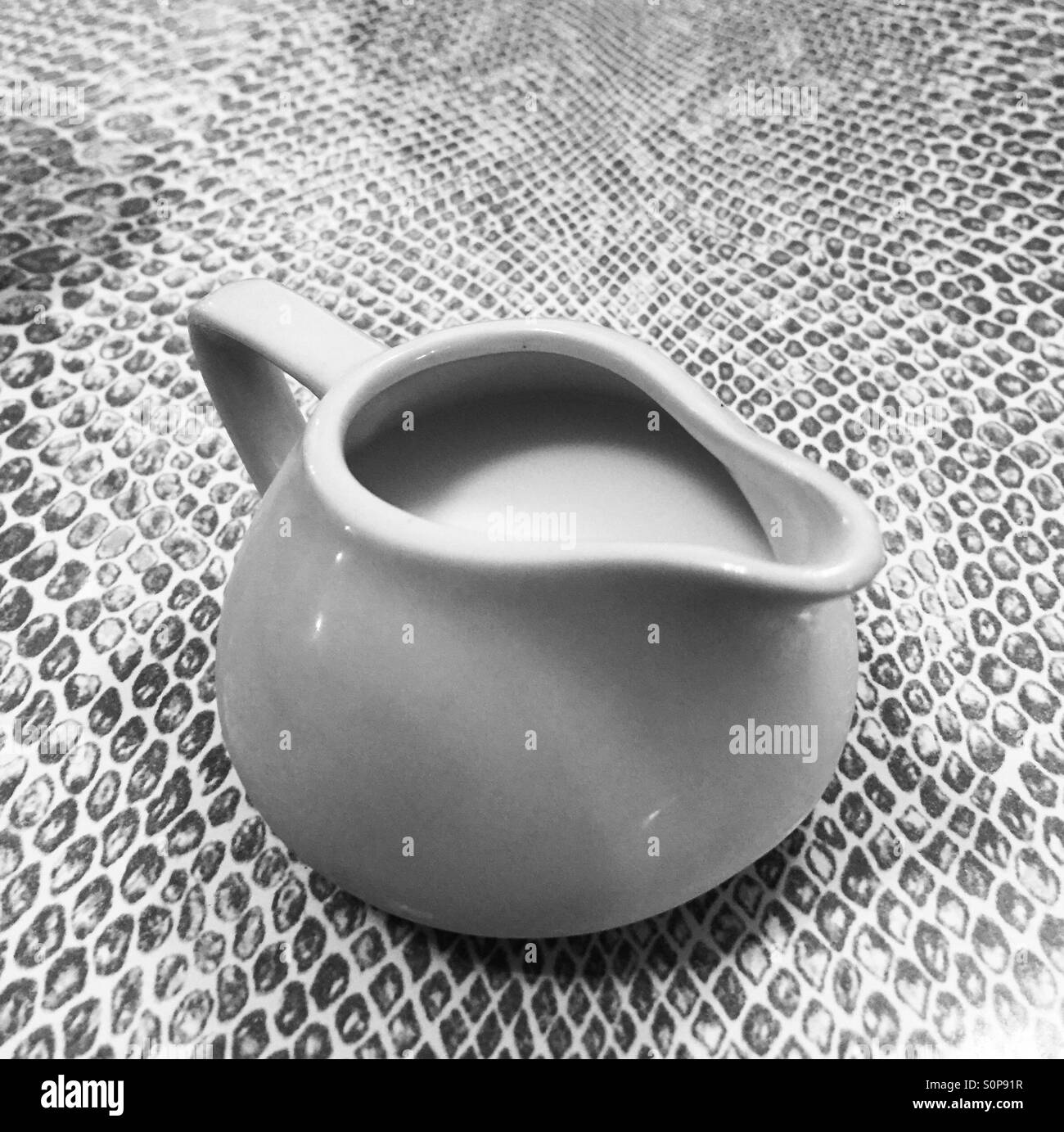 Snake skin pattern hi-res stock photography and images - Alamy