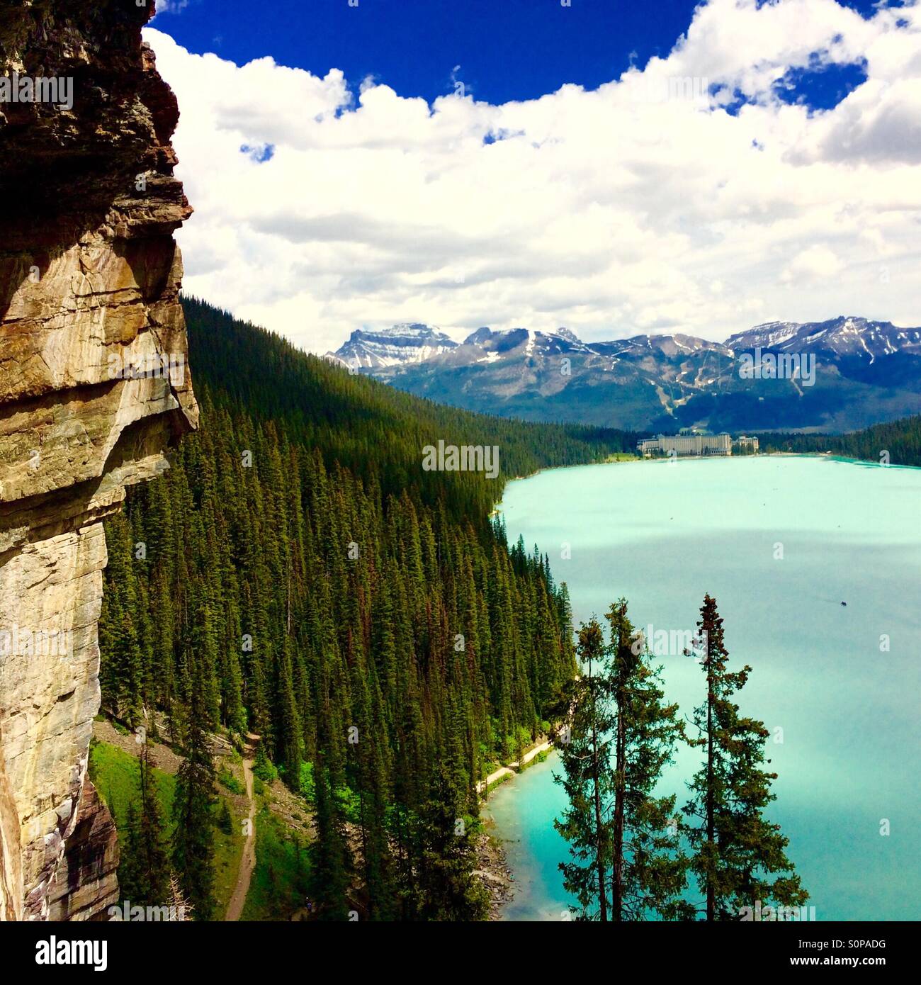 What to see and do in lake louise hi-res stock photography and images ...
