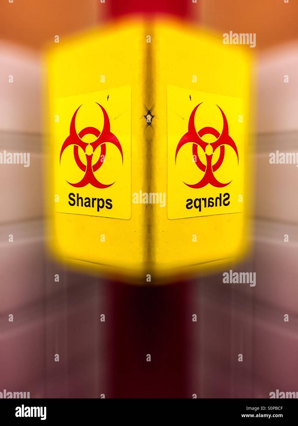 Sharps safe hi-res stock photography and images - Alamy