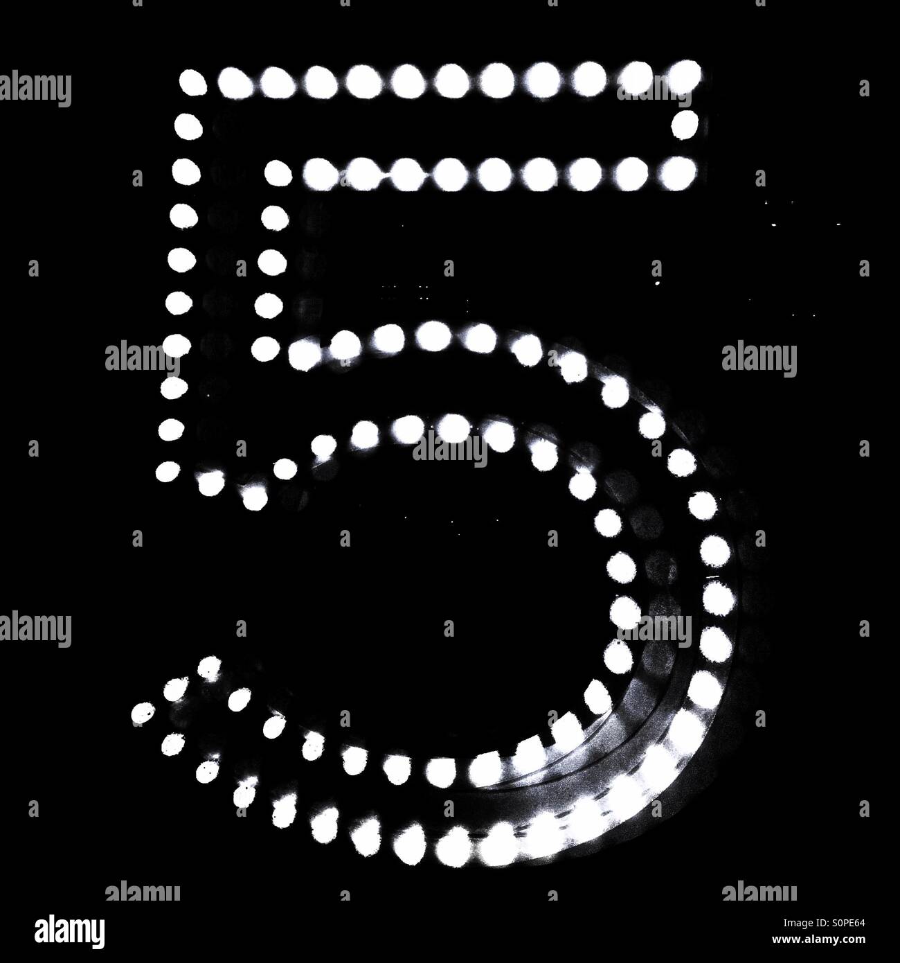 Number 5 Bus Stock Photos & Number 5 Bus Stock Images - Alamy