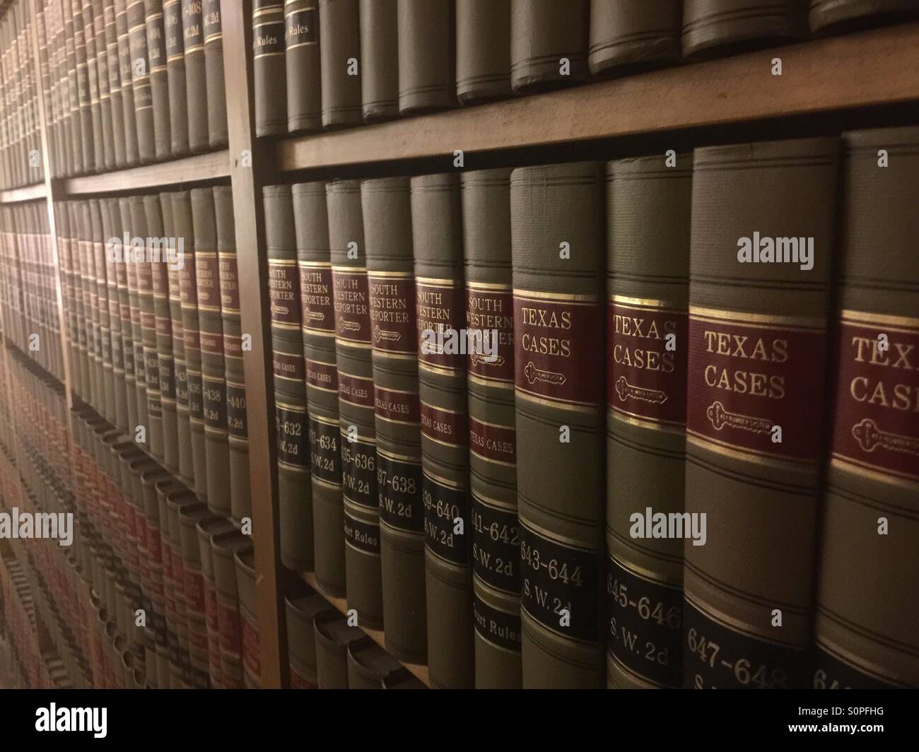 Legal research hi-res stock photography and images - Alamy