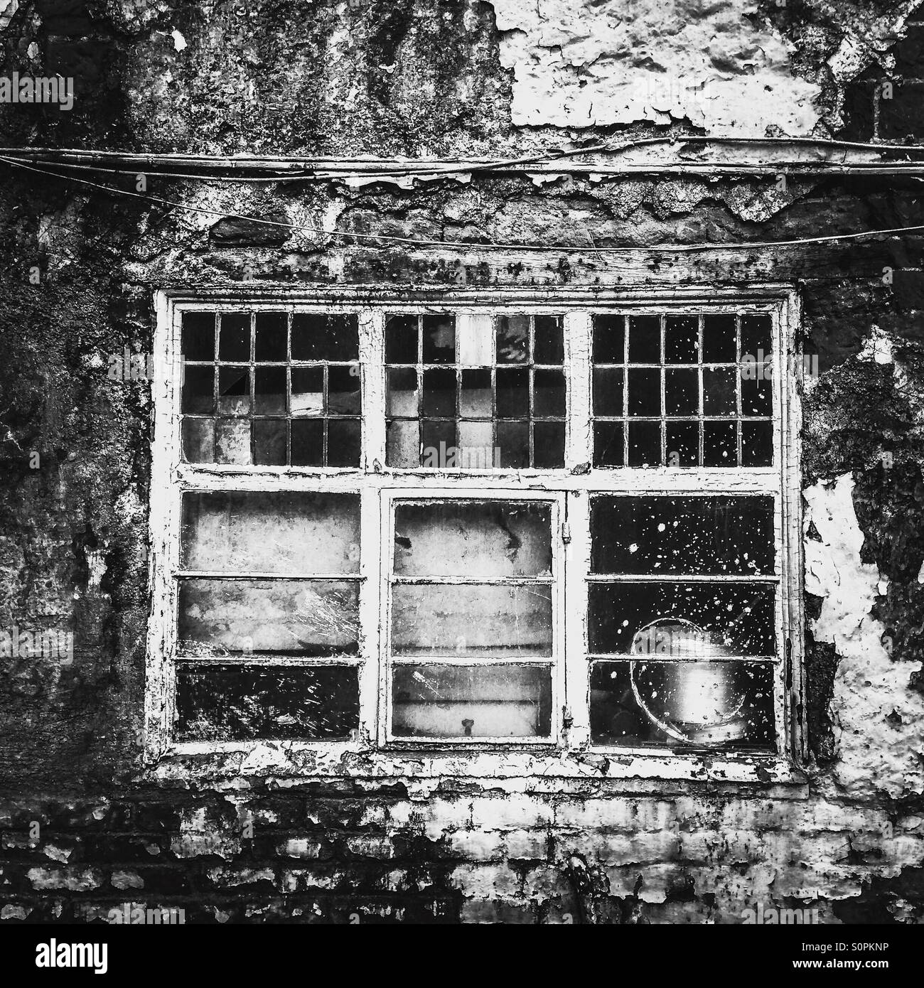 Grungy brickwall hi-res stock photography and images - Alamy