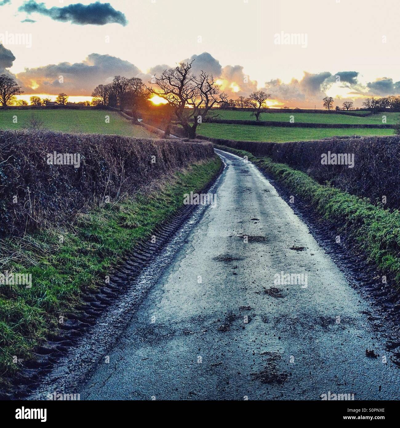 Empty countryside hi-res stock photography and images - Alamy