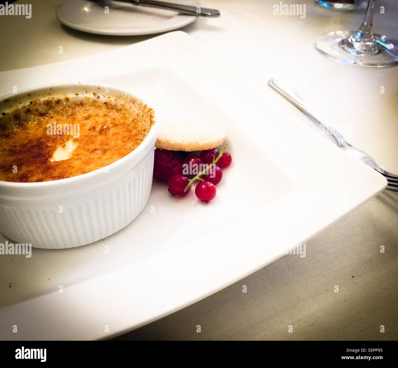 Cream brulee hi-res stock photography and images - Alamy