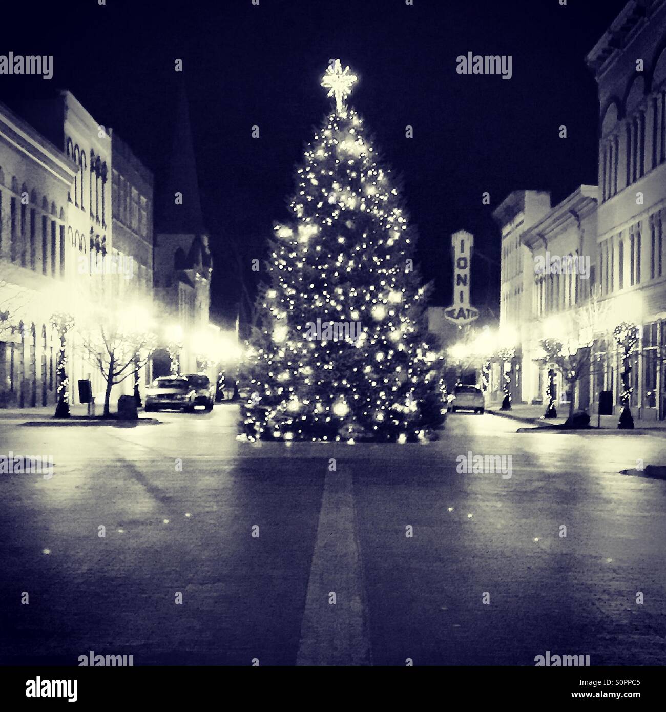 Christmas tree lights up Main Street Stock Photo - Alamy
