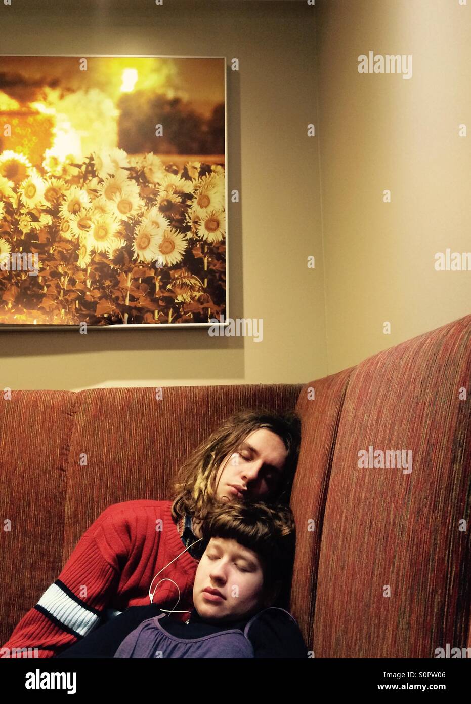 Girl fast asleep hi-res stock photography and images - Alamy