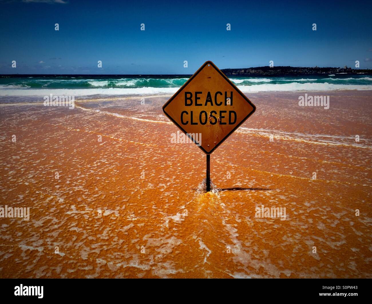 Beach closed pollution hi-res stock photography and images - Alamy