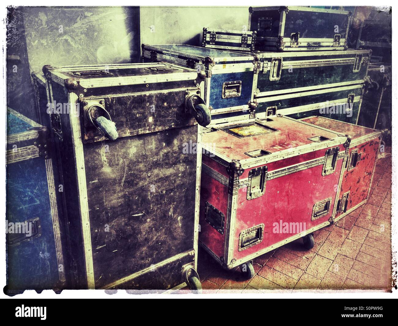 Concert equipment boxes hi-res stock photography and images - Alamy