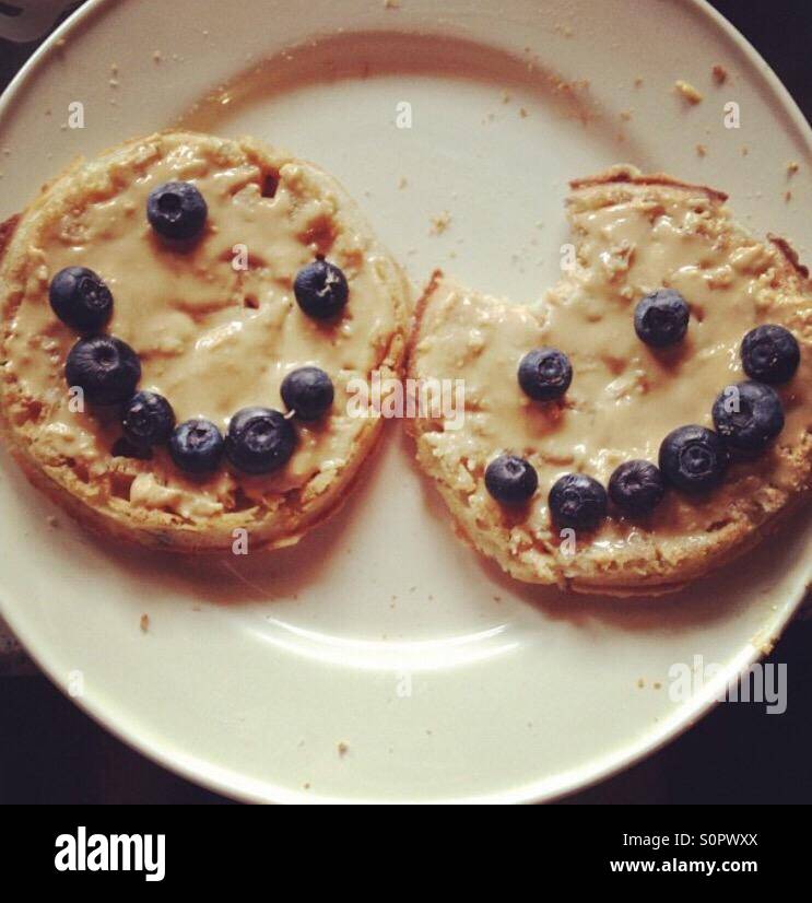 Smiley face waffles hi-res stock photography and images - Alamy