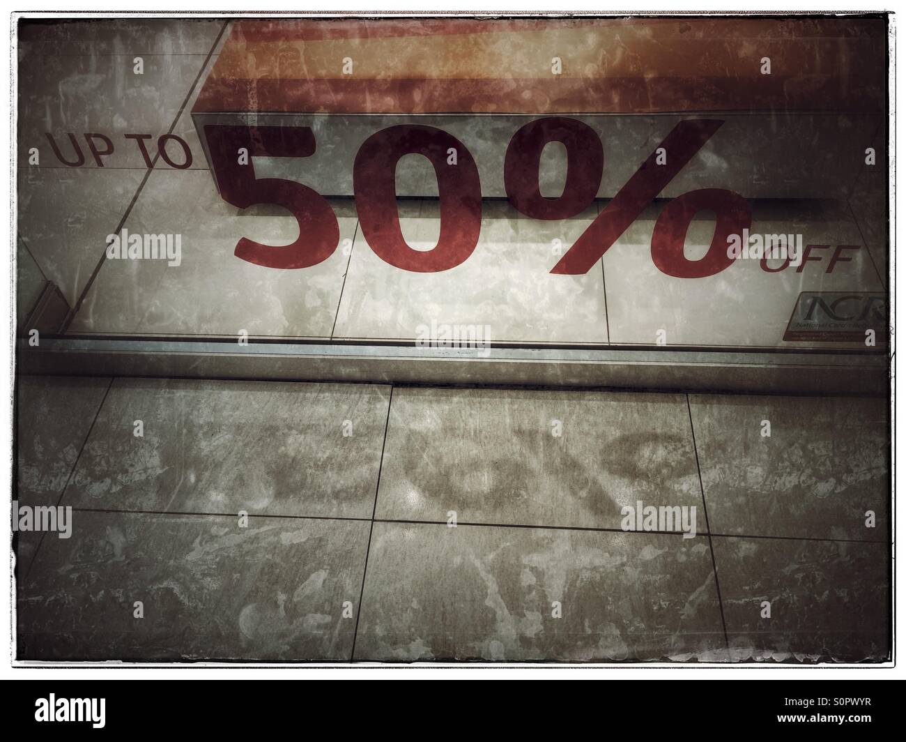 Off sale sign hi-res stock photography and images - Alamy