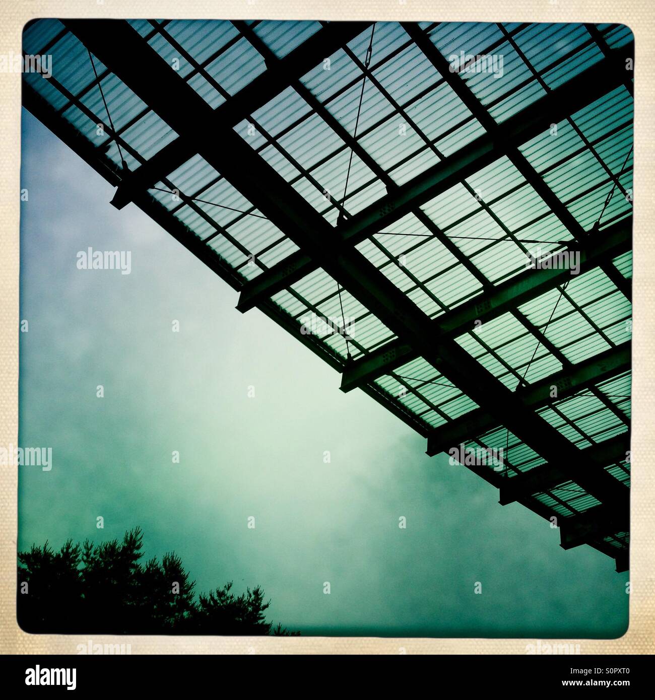Lattice roof structure hi-res stock photography and images - Alamy