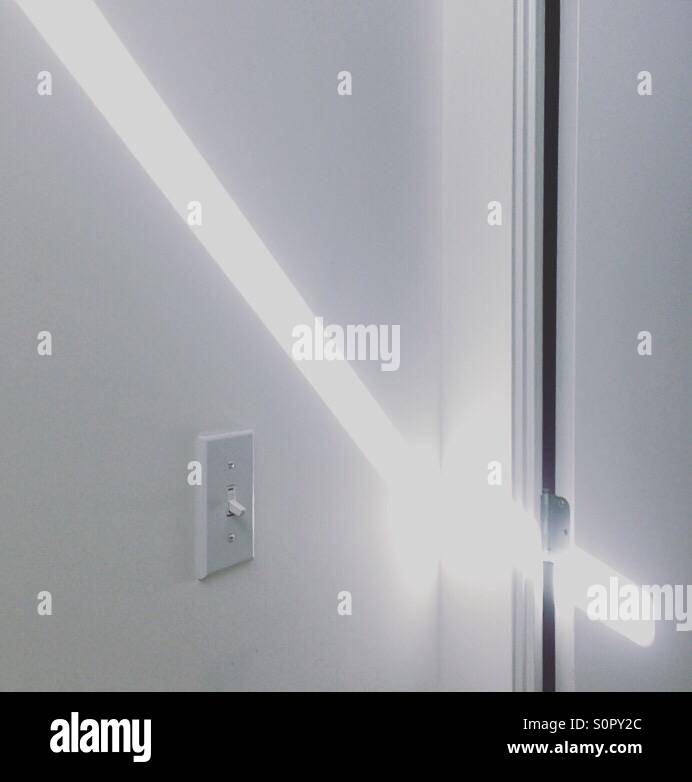 Light shaft architecture hi-res stock photography and images - Alamy