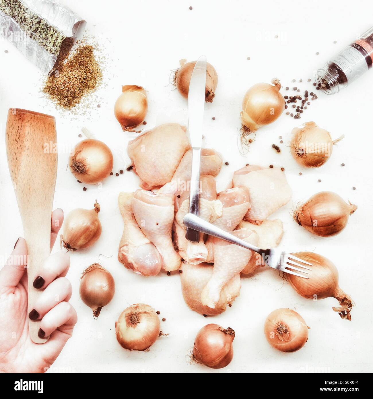 Cook with recipe hi-res stock photography and images - Alamy