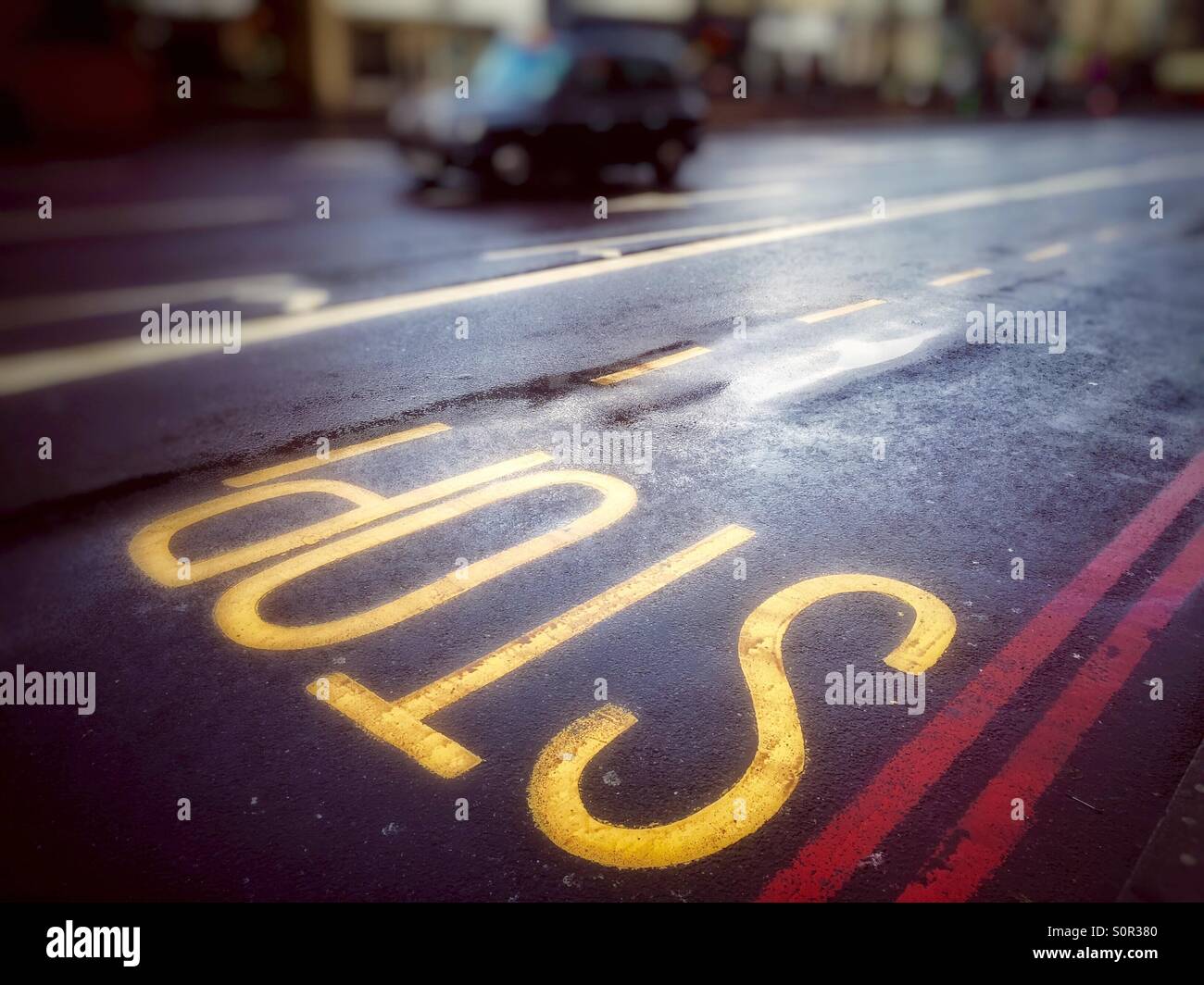 Wet stop sign hi-res stock photography and images - Alamy