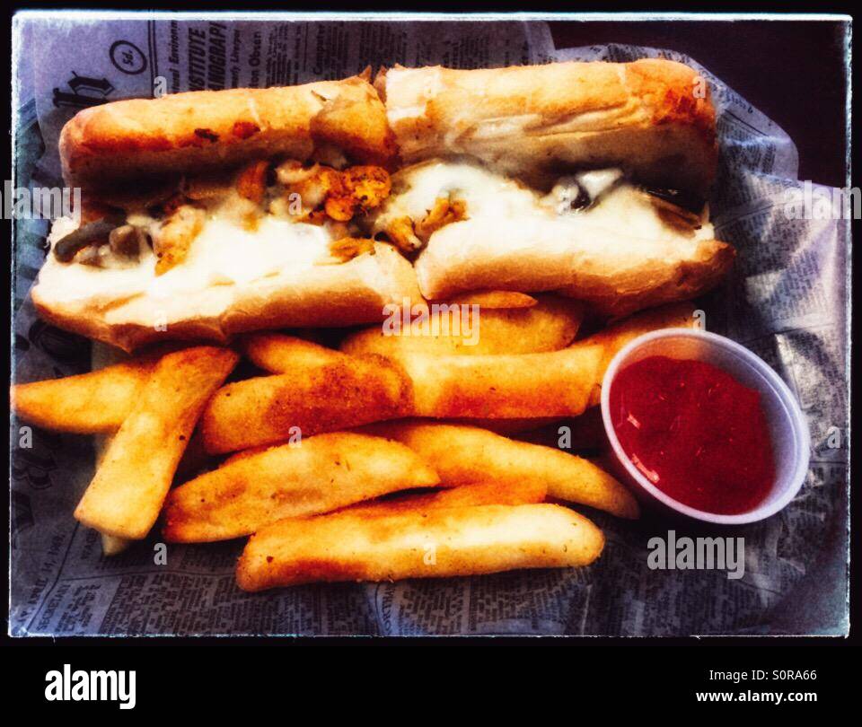 Fries and chicken hi-res stock photography and images - Alamy