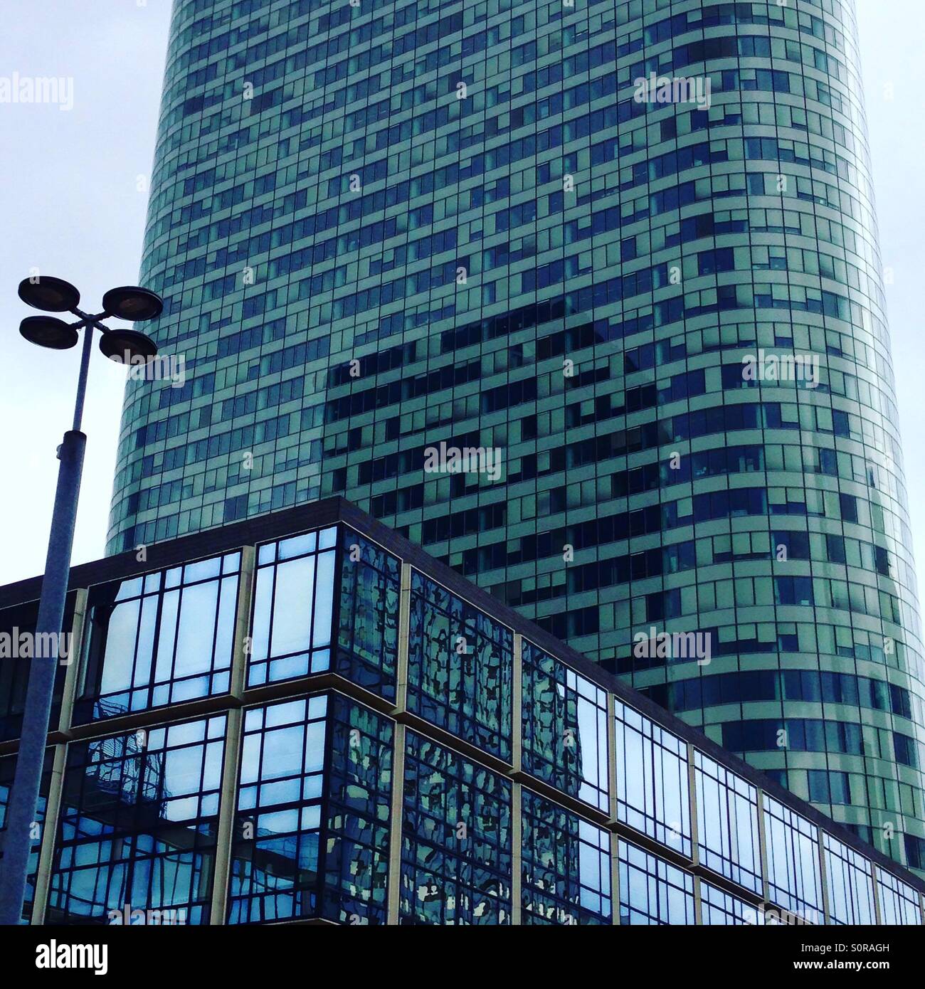 La Defense modern architecture in Paris Stock Photo - Alamy