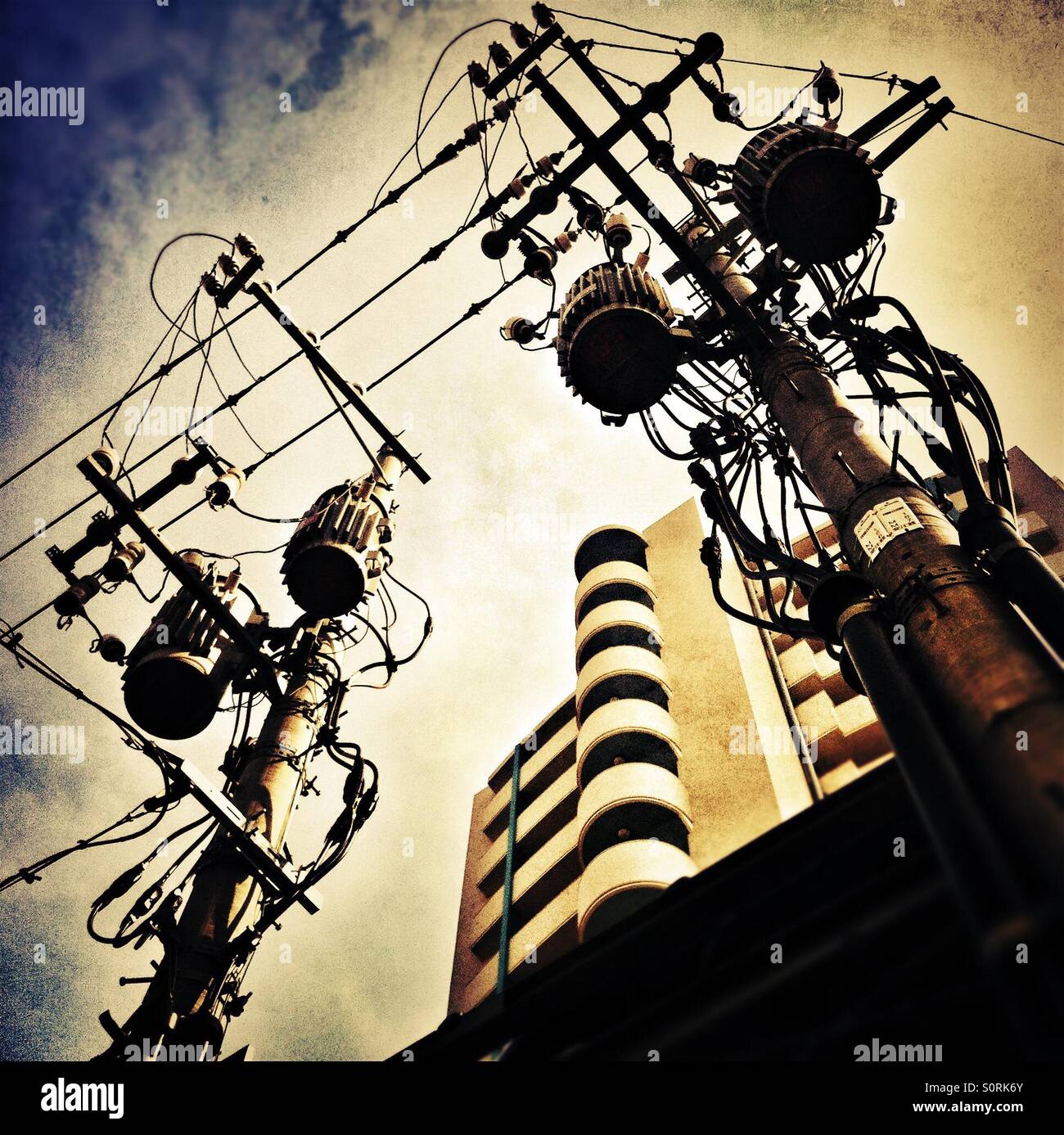 Overhead cables japan hi-res stock photography and images - Alamy