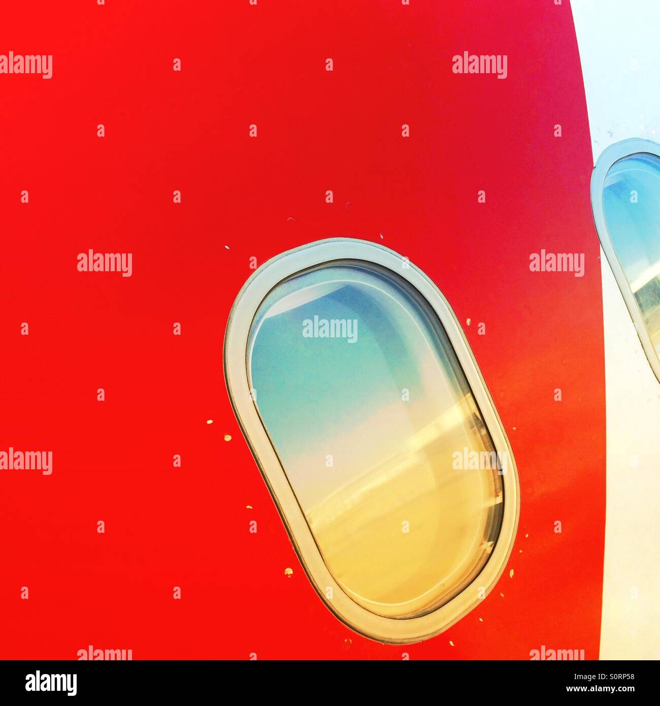 Plane windows from the outside hi-res stock photography and images - Alamy