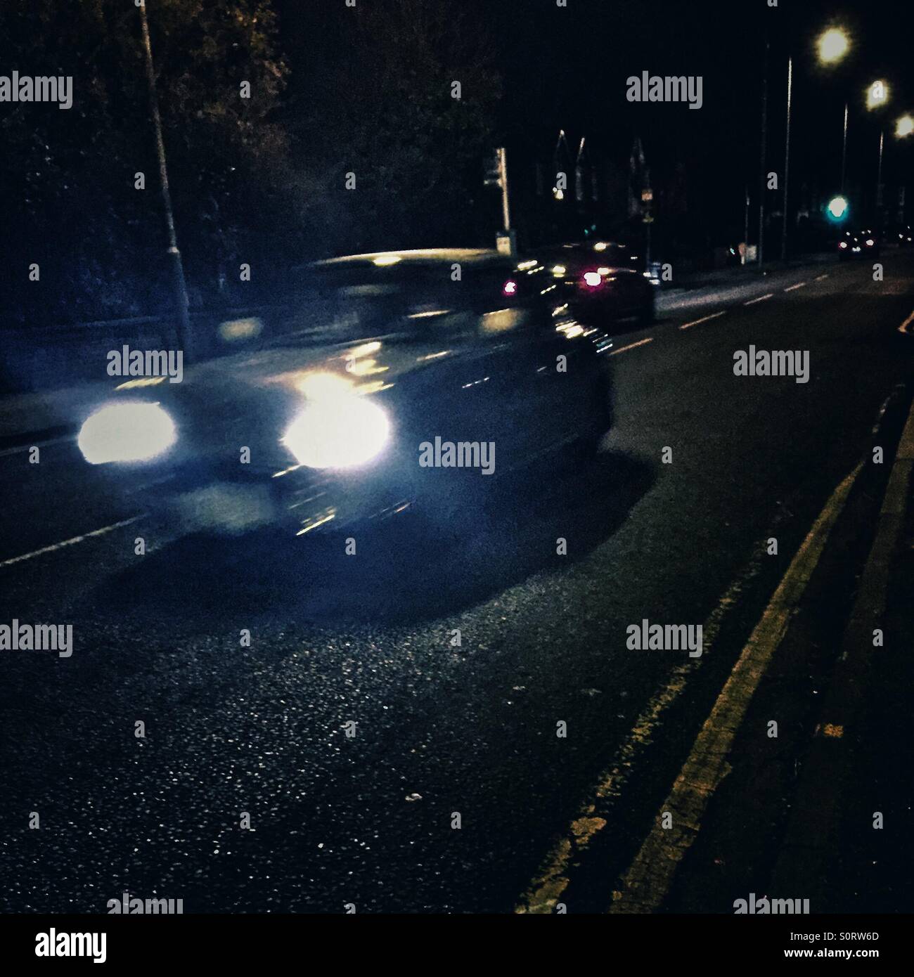 Nighttime road hi-res stock photography and images - Alamy