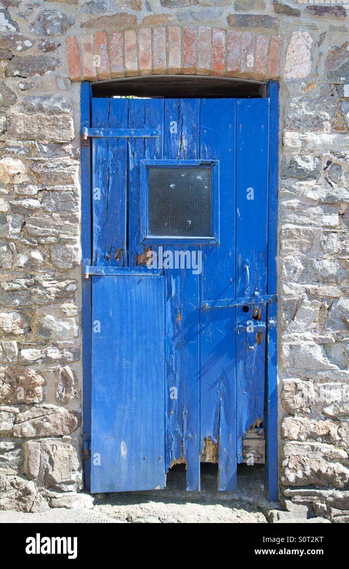 Welsh doors hi-res stock photography and images - Alamy
