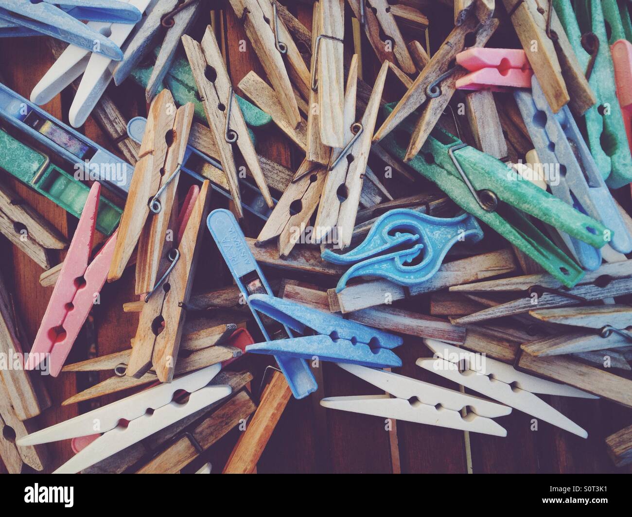 Laundry pegs hi-res stock photography and images - Alamy