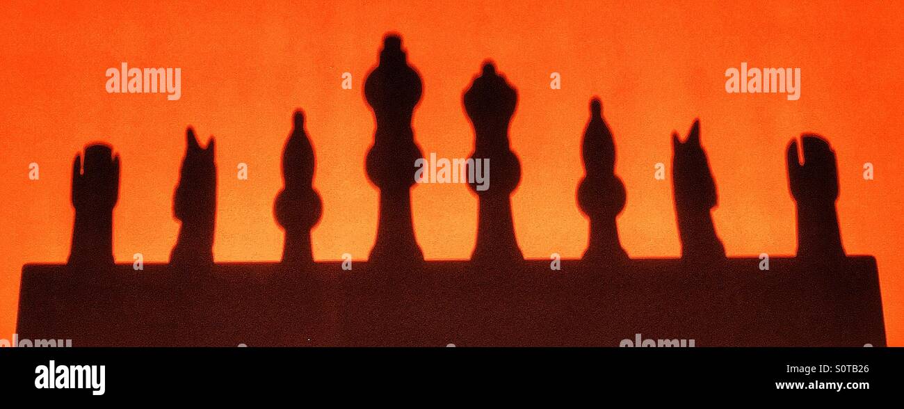 Chess pieces shadows hi-res stock photography and images - Alamy