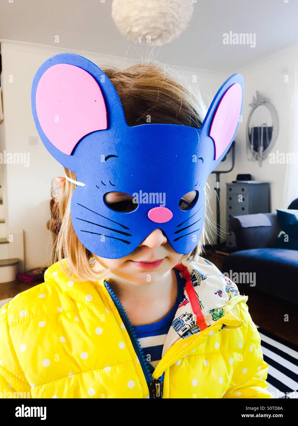 Mouse girl hi-res stock photography and images - Alamy