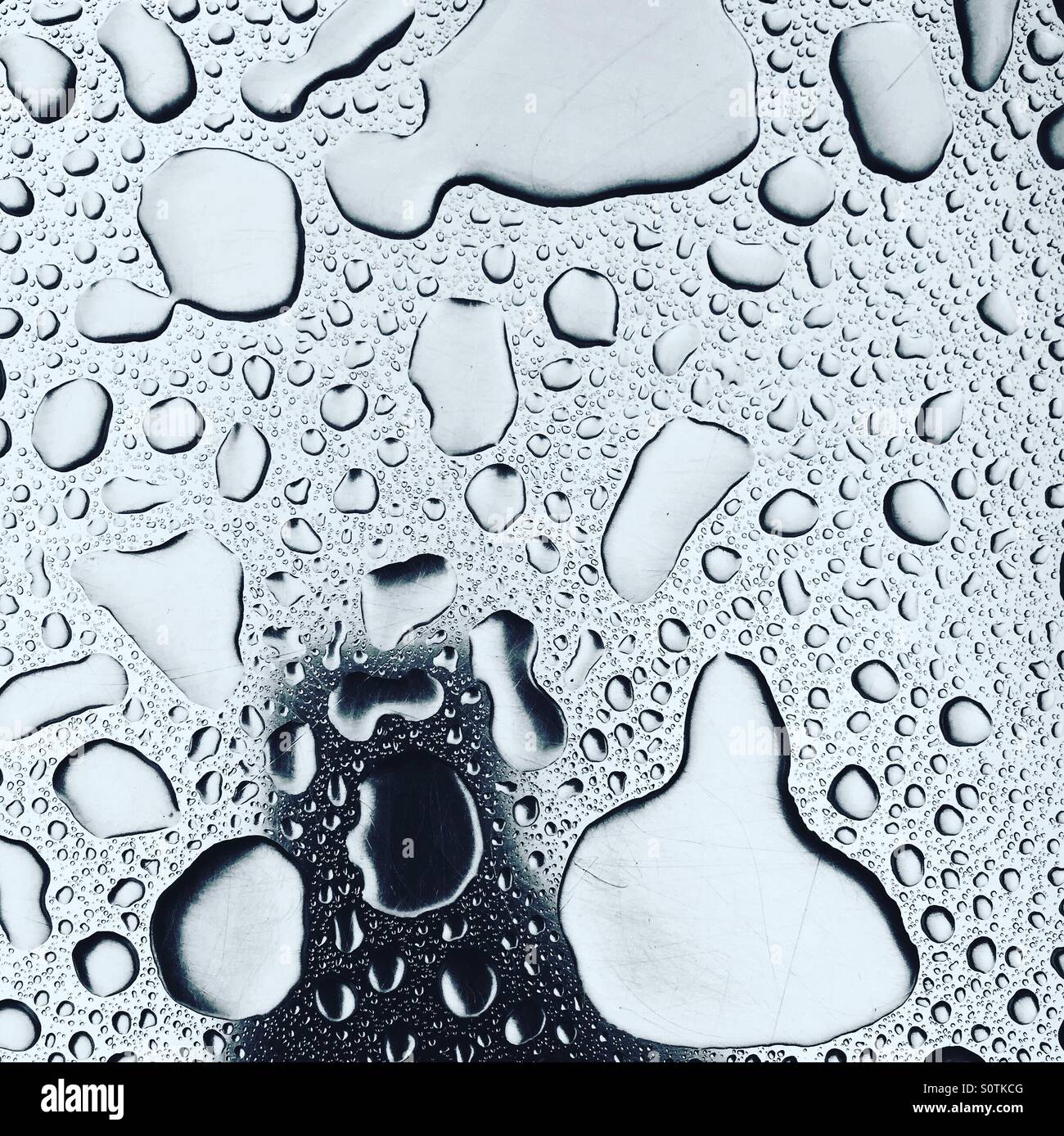 Silver bubbles hi-res stock photography and images - Alamy