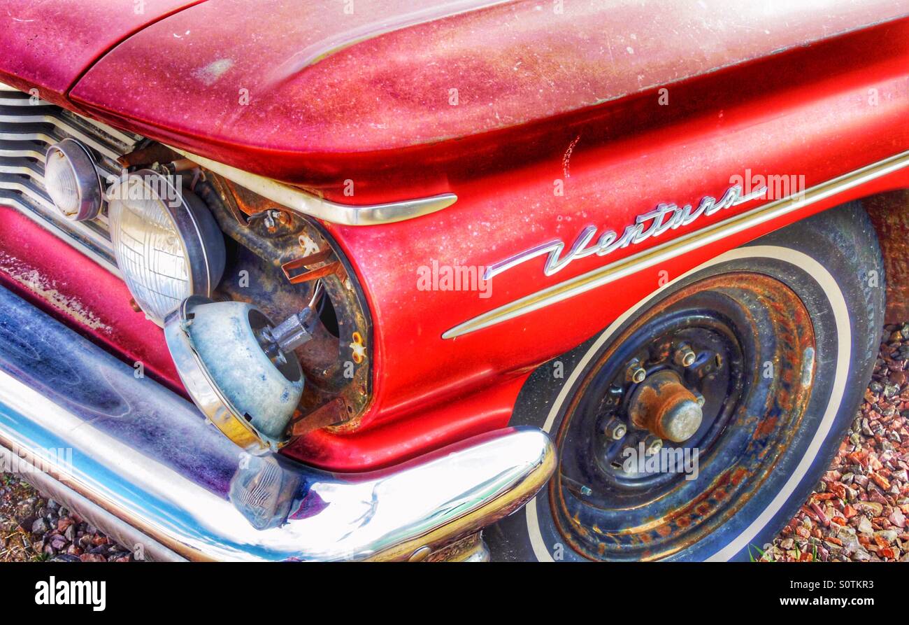 Old rusty pontiac hi-res stock photography and images - Alamy