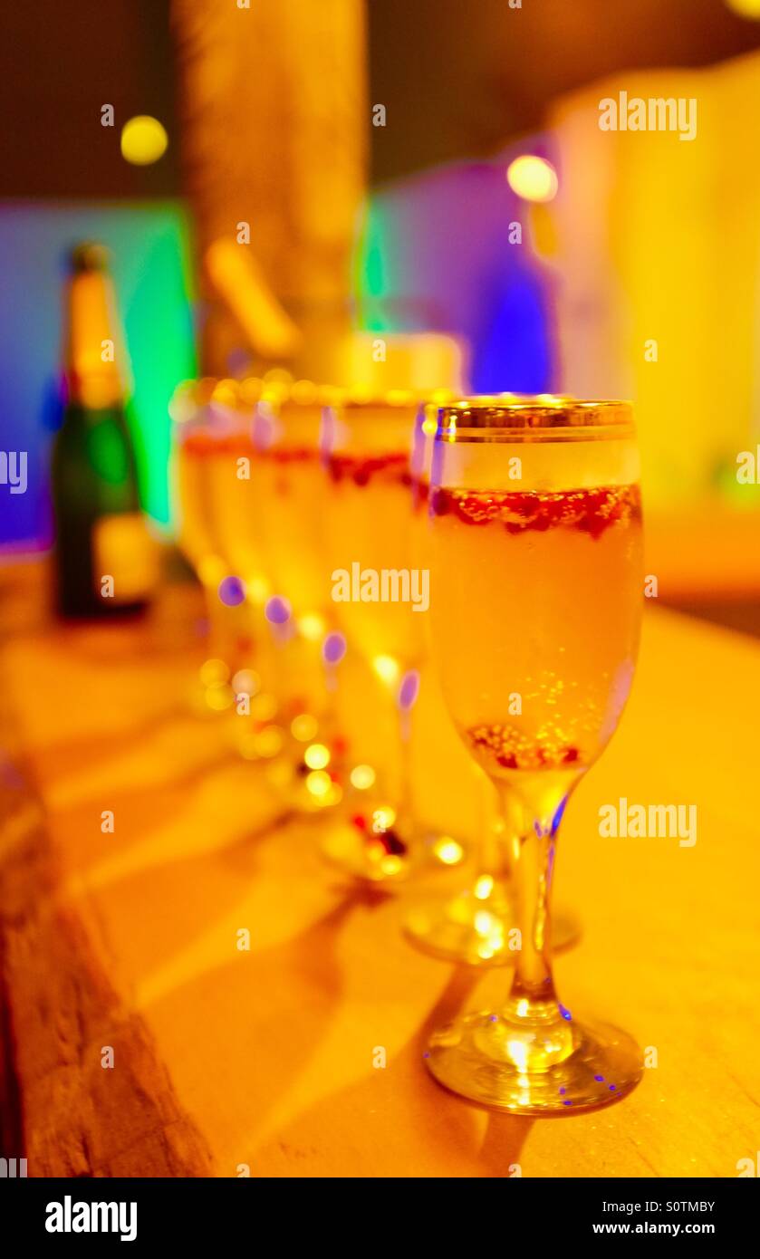 Champagne celebrations hi-res stock photography and images - Alamy